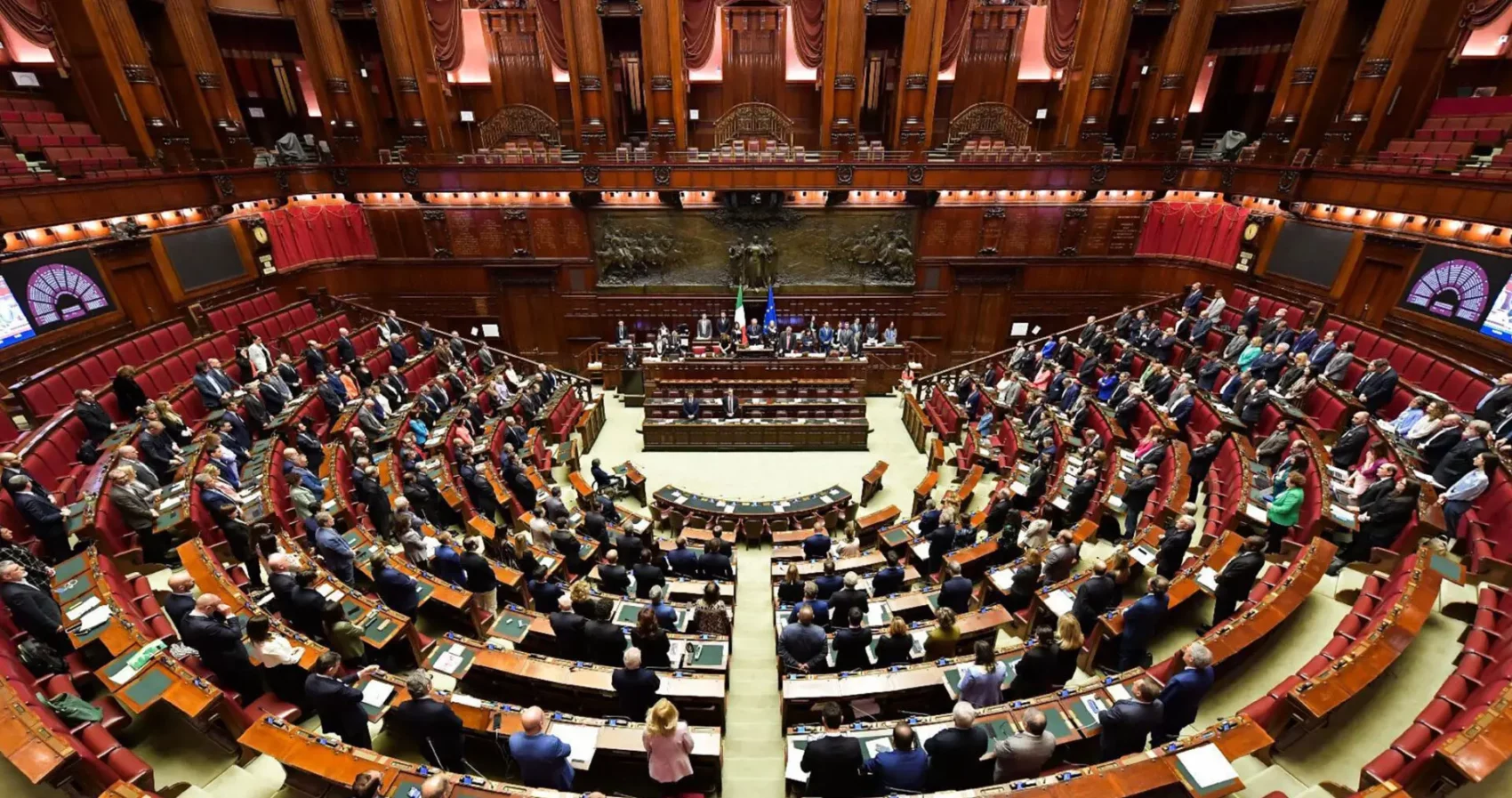 Superbonus, la Camera italiana dà il via libera, è legge ...